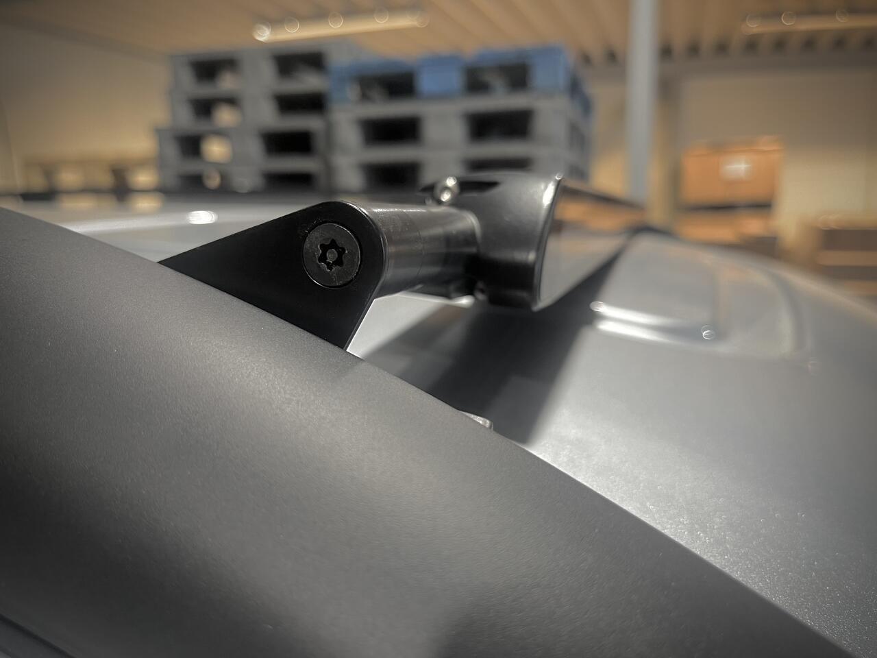 Lazer® Roof Kit med Lazer Linear 42 Til MB W447 Med Rails - Antec Norge AS